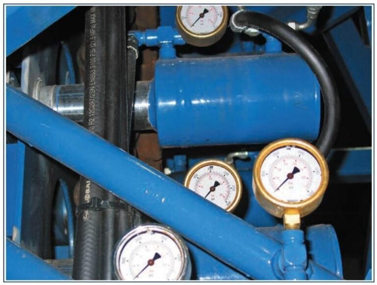 Coiled Tubing Injector Head - Drilling Manual