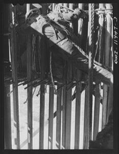 Derrickman Job Description & Requirements - Drilling Manual